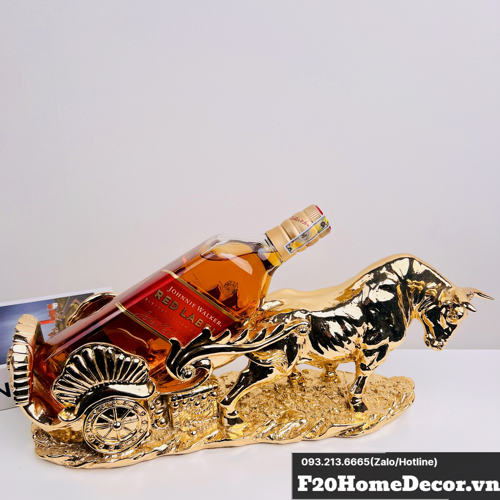Kệ rượu trâu vàng kéo xe - F20 Home Decor